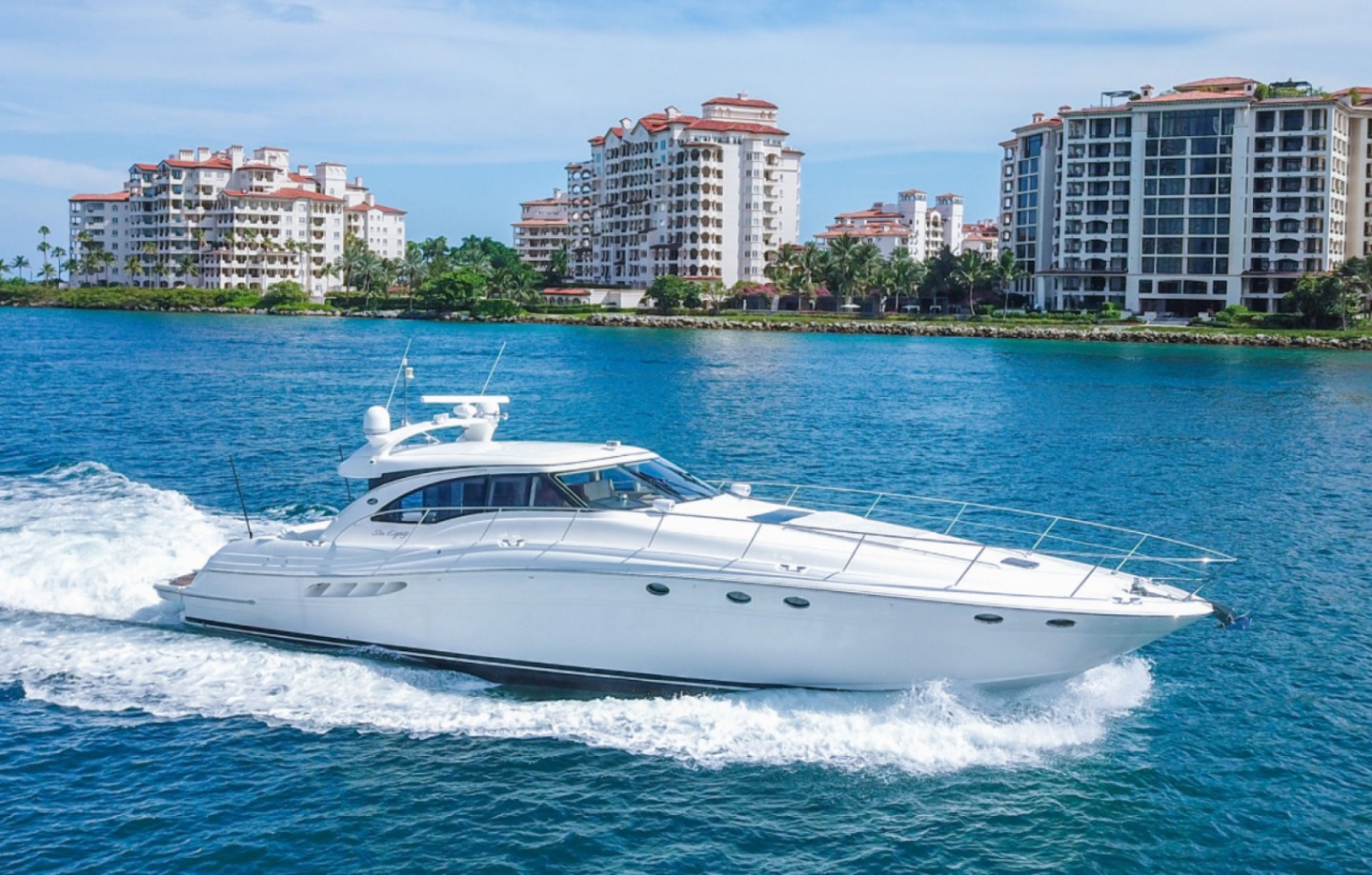 Location Yacht Sea Ray 70 (Sea Ray 70) - South Miami Beach | SamBoat