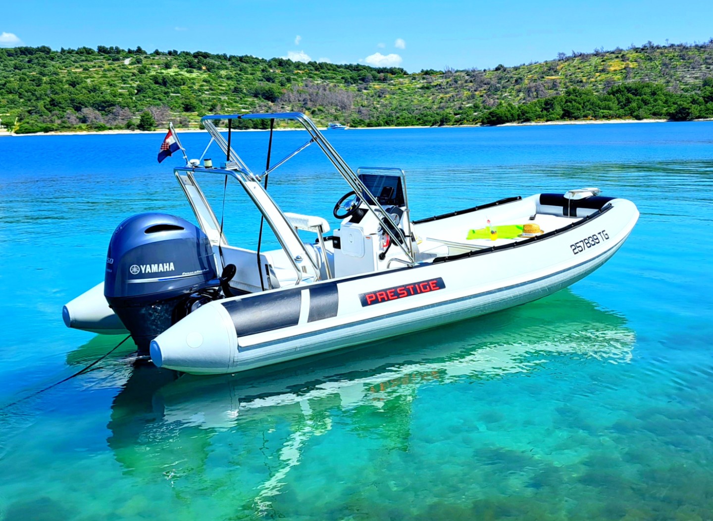 location-semi-rigide-2-bar-65-prestige-600-trogir-samboat