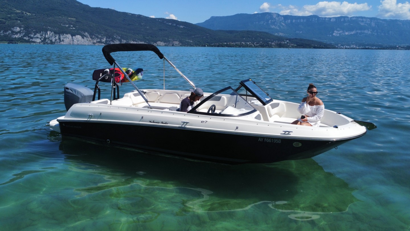 Location Bateau à moteur Bayliner Element E7 - Aix-les-Bains | SamBoat