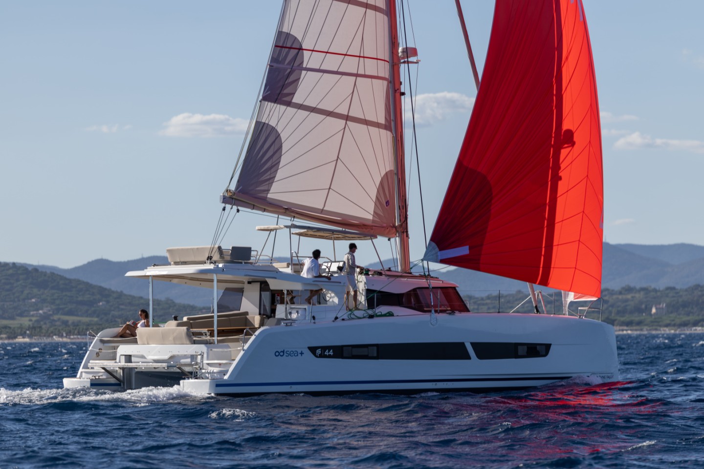 Location Catamaran Fountaine Pajot FP 44 Maestro - 3 cab. (CinSéLuna ...