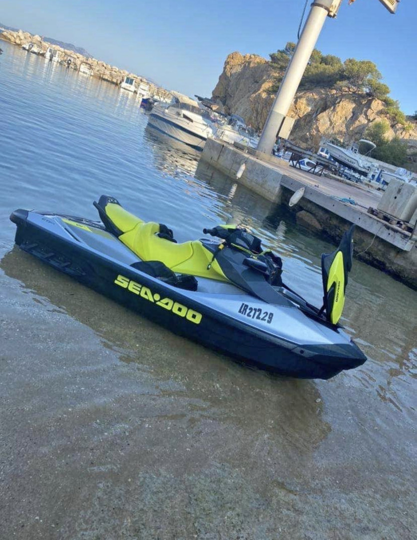 Location Jet ski Sea-Doo GTI se 170 (Sunfunwater) - Martigues | SamBoat