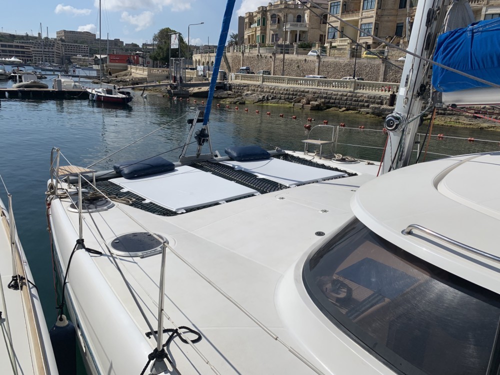 Fiche technique Lavezzi 40 avec vidéo | SamBoat