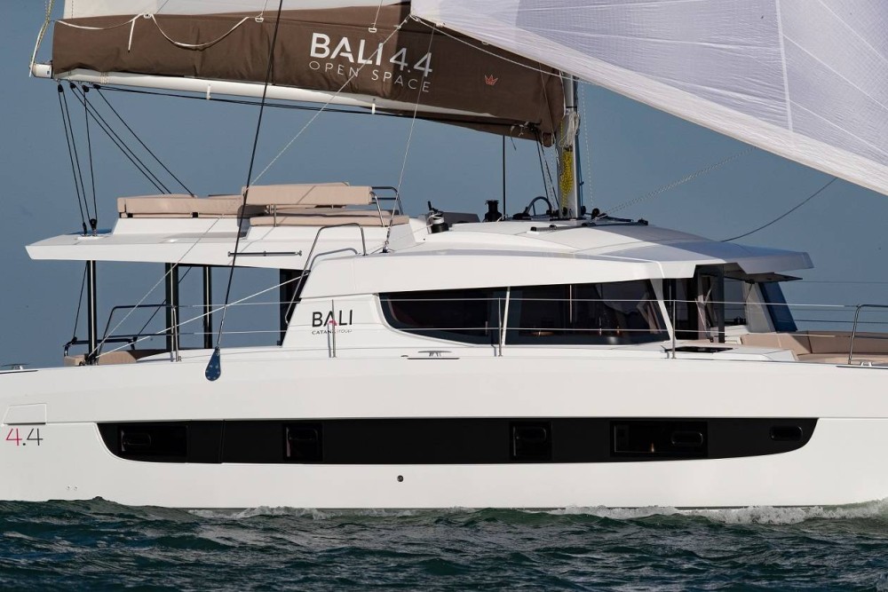 Fiche technique Bali 4.4 avec vidéo | SamBoat