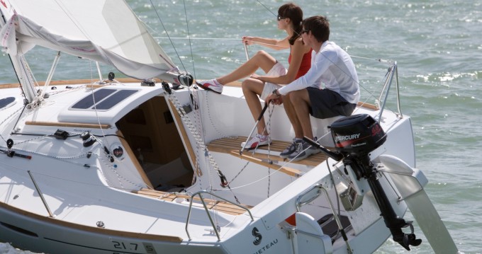 Fiche technique First 21.7 avec vidéo | SamBoat